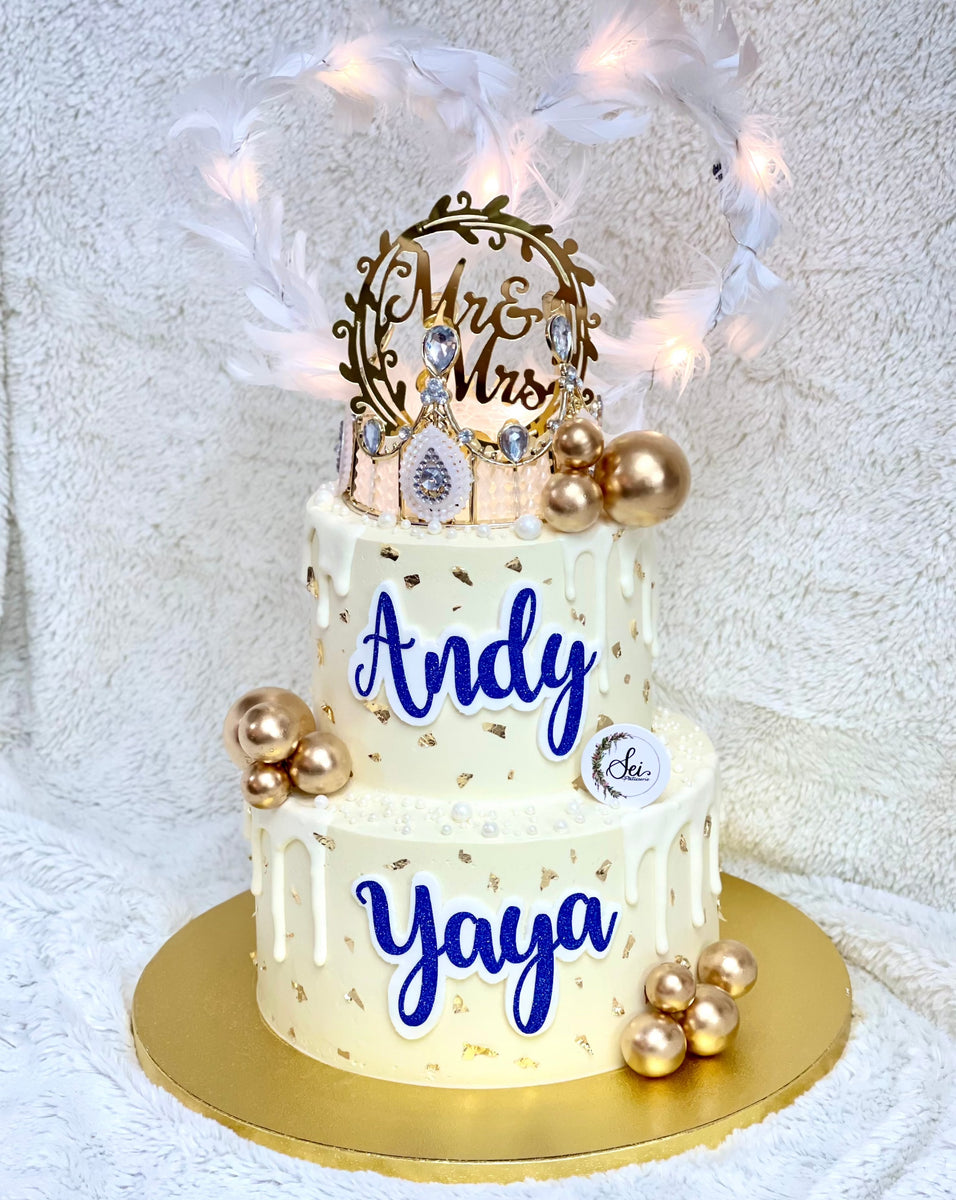 2-Tier Crown Cake with Heart Shape Feathers – Sei Pâtisserie